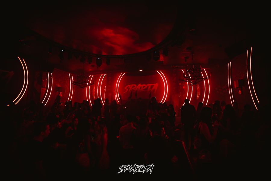 25+ Best Hits Clubs In Paris (2024 Selection) | Nox