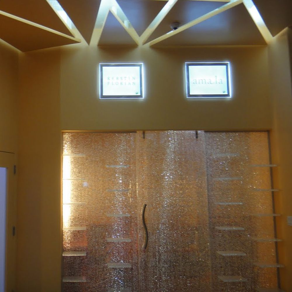 Spa Dhara: Sliding Door with Shelves | Sensitile