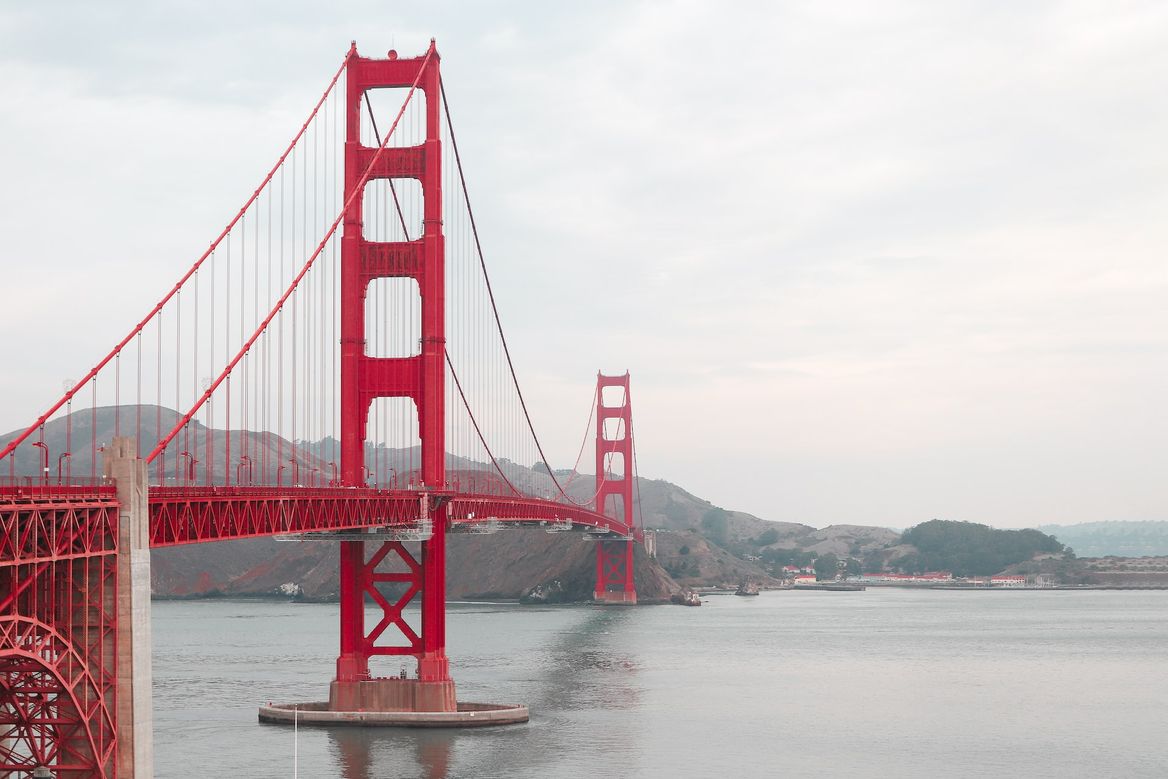 Golden Gate bridge | Free virtual background | WebinarGeek