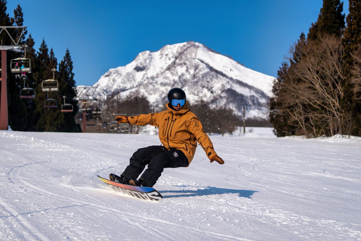 Myoko Premium Ski & Snowboard Lessons - Canyons