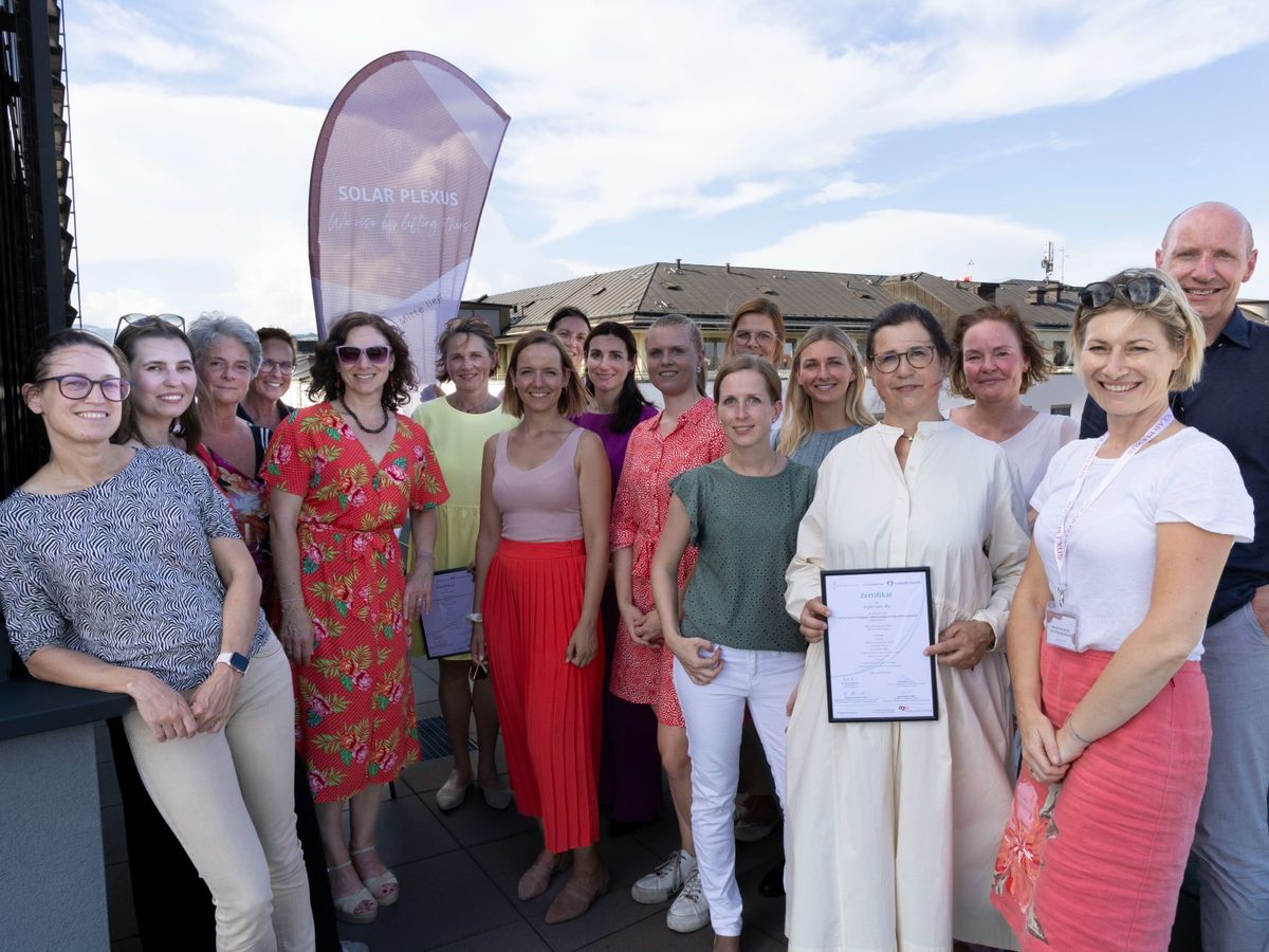 SOLAR PLEXUS Sommerfest: Netzwerken bei Sonnenschein