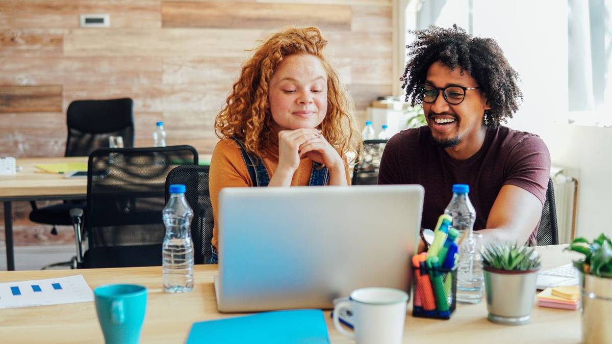 Increase employee engagement with the Flywheel of People Success | Eletive