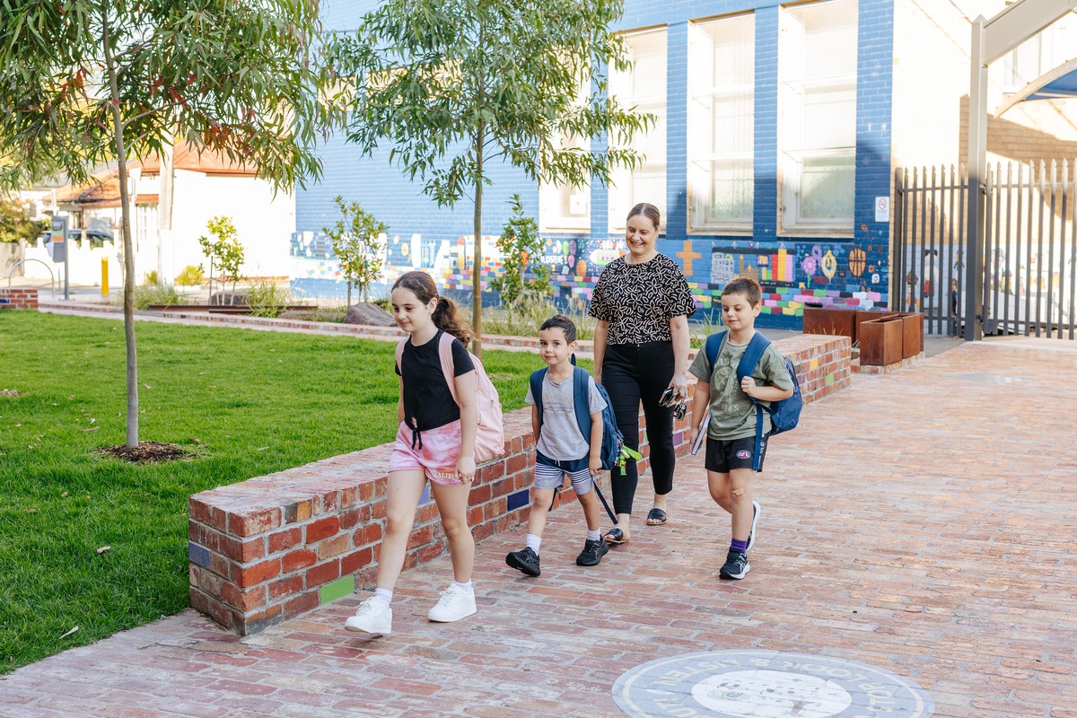 Prep and Kindy Kids | Helping Hands Network