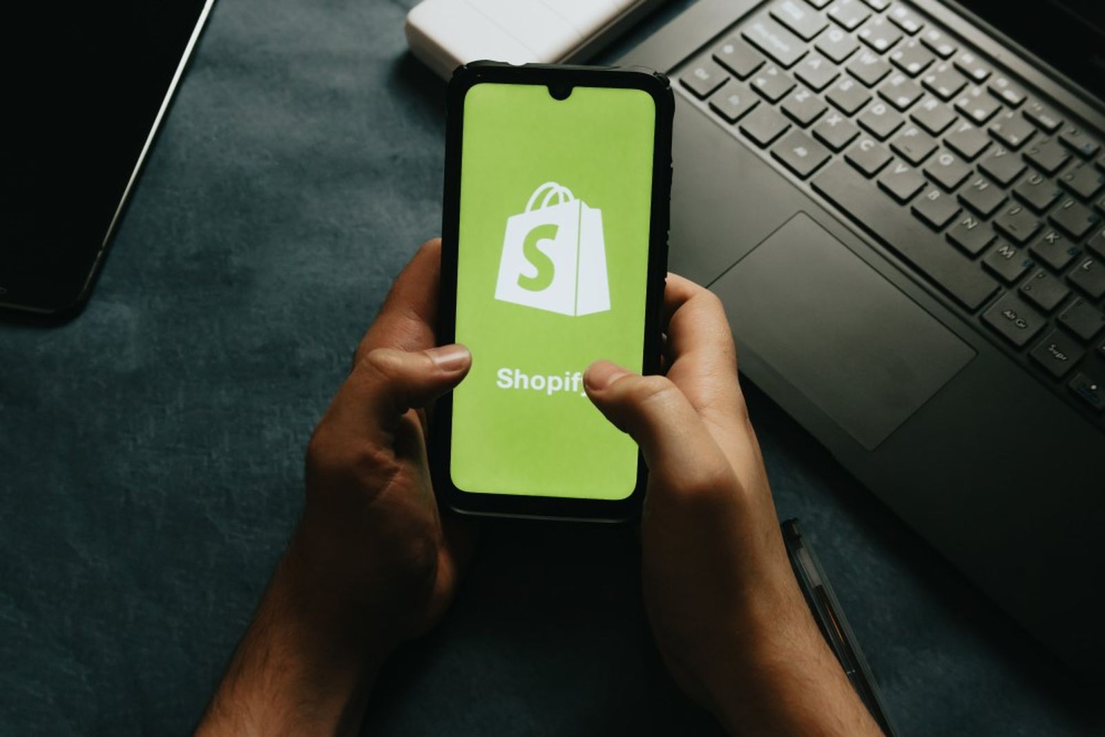 Multichannel Shopify: Multichannel Strategie 2025 | Latori GmbH