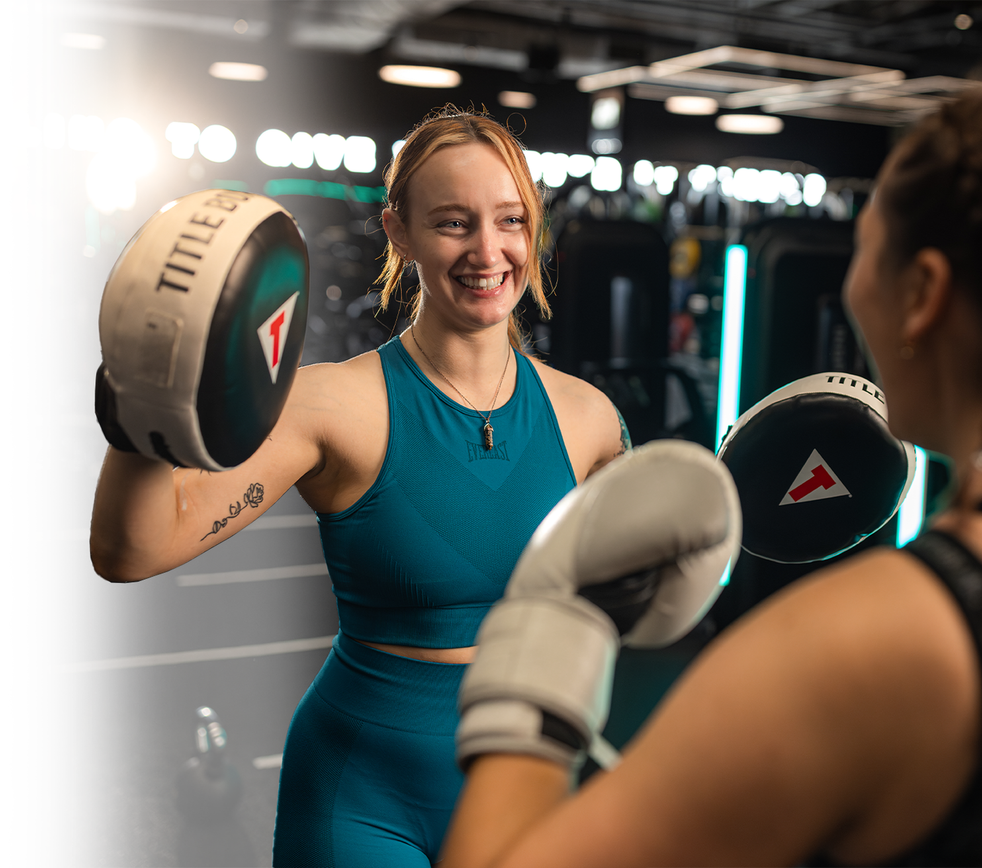 Girls boxing
