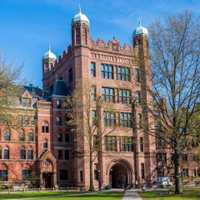 Harvard University: Everything You Need To Know - Crimson Education US