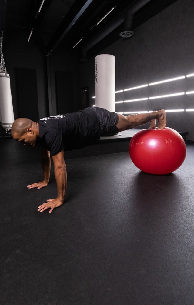 Top 5 Stability Ball Exercises for Boxers