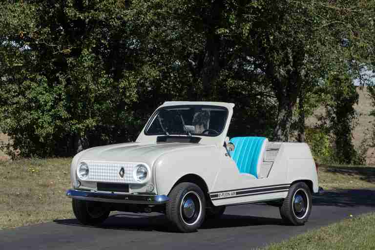 Renault 4 - The Originals Museum