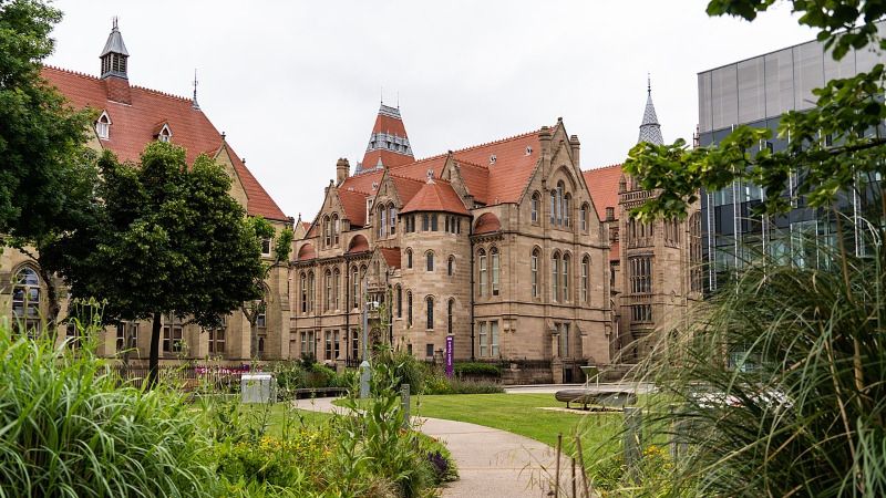 How to Get Into University of Manchester - Crimson Education UK